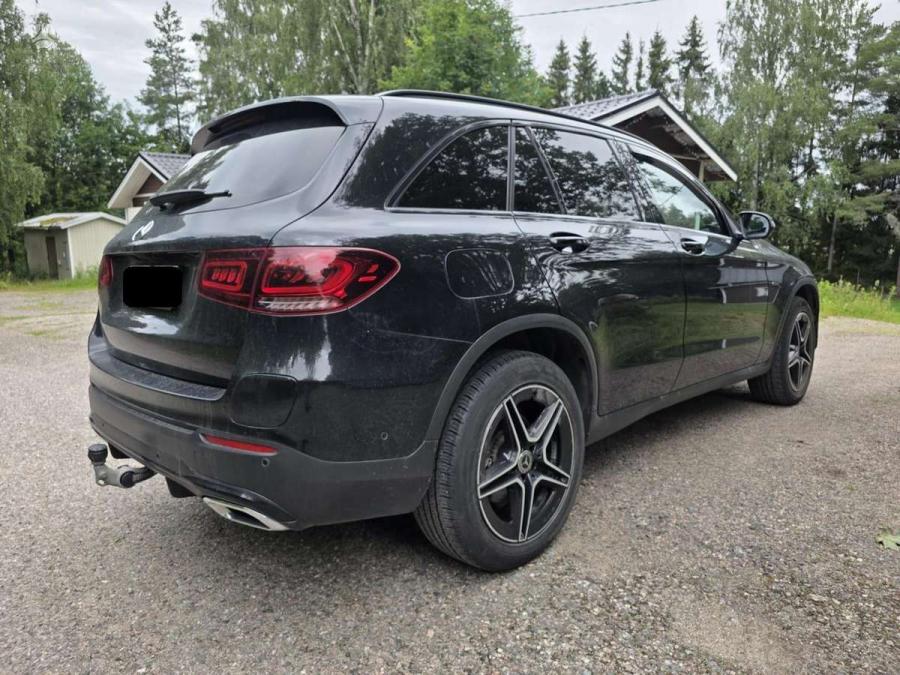Melns Mercedes-Benz GLC 300 2021 Kauņa, ar dzinēja tilpumu 1.95 L un nobraukumu 186 tūkst. km par 26000 €, foto 7 vietnē AUTOMOTO.COM.LV
