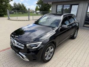 Черный Мерседес GLC 300 2021 в Шяуляй, объемом двигателя 1.95 л и пробегом 105 тыс. км за 33990 €, фото 7 на AUTOMOTO.COM.LV