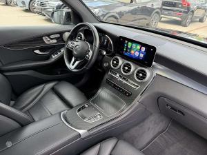 Черный Мерседес GLC 300 2021 в Шяуляй, объемом двигателя 1.95 л и пробегом 105 тыс. км за 33990 €, фото 18 на AUTOMOTO.COM.LV