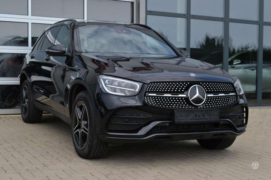 Melns Mercedes-Benz GLC 300 2021 Viļņa, ar dzinēja tilpumu 1.95 L un nobraukumu 169 tūkst. km par 30000 €, foto 6 vietnē AUTOMOTO.COM.LV