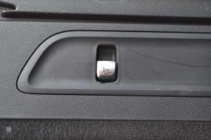Melns Mercedes-Benz GLC 300 2021 Viļņa, ar dzinēja tilpumu 1.95 L un nobraukumu 169 tūkst. km par 30000 €, foto 19 vietnē AUTOMOTO.COM.LV