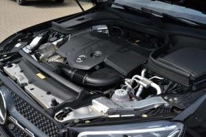 Melns Mercedes-Benz GLC 300 2021 Viļņa, ar dzinēja tilpumu 1.95 L un nobraukumu 169 tūkst. km par 30000 €, foto 23 vietnē AUTOMOTO.COM.LV