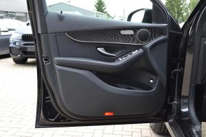 Melns Mercedes-Benz GLC 300 2021 Viļņa, ar dzinēja tilpumu 1.95 L un nobraukumu 169 tūkst. km par 30000 €, foto 25 vietnē AUTOMOTO.COM.LV