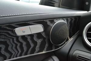 Melns Mercedes-Benz GLC 300 2021 Viļņa, ar dzinēja tilpumu 1.95 L un nobraukumu 169 tūkst. km par 30000 €, foto 27 vietnē AUTOMOTO.COM.LV