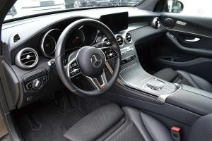 Melns Mercedes-Benz GLC 300 2021 Viļņa, ar dzinēja tilpumu 1.95 L un nobraukumu 169 tūkst. km par 30000 €, foto 29 vietnē AUTOMOTO.COM.LV