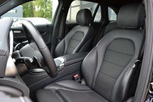 Melns Mercedes-Benz GLC 300 2021 Viļņa, ar dzinēja tilpumu 1.95 L un nobraukumu 169 tūkst. km par 30000 €, foto 31 vietnē AUTOMOTO.COM.LV