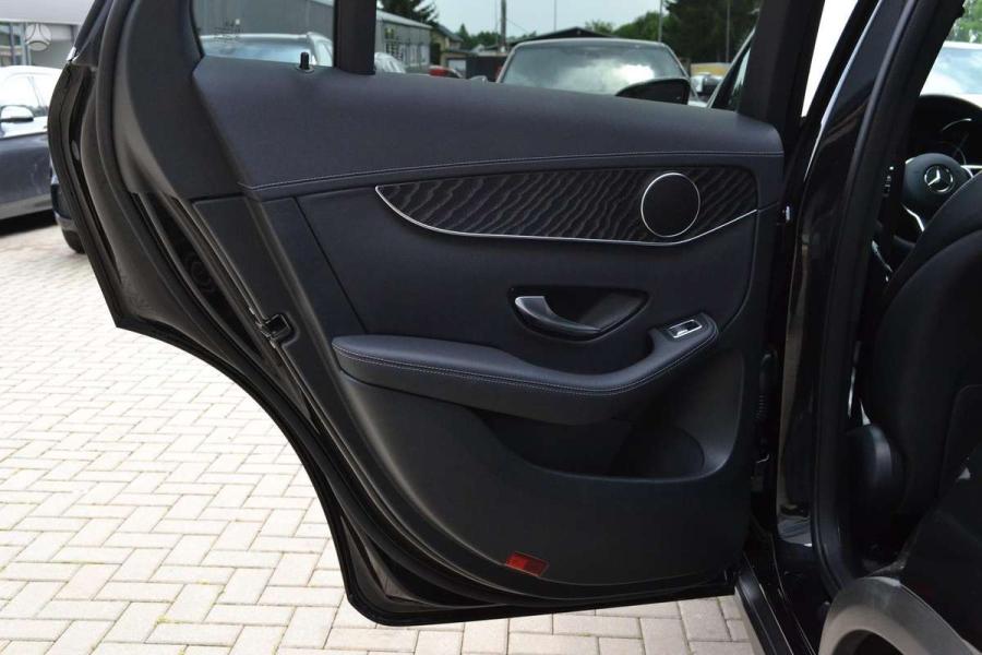 Melns Mercedes-Benz GLC 300 2021 Viļņa, ar dzinēja tilpumu 1.95 L un nobraukumu 169 tūkst. km par 30000 €, foto 32 vietnē AUTOMOTO.COM.LV
