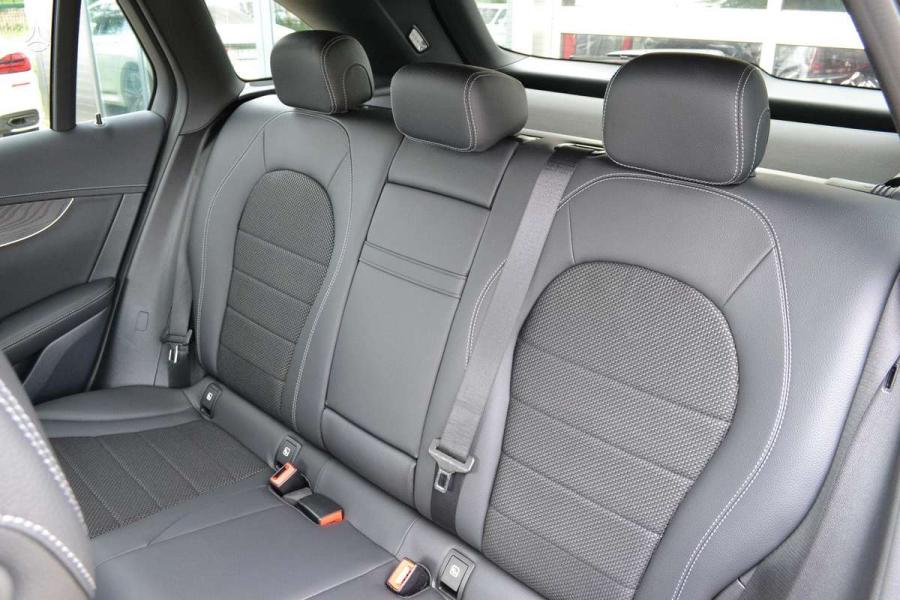 Melns Mercedes-Benz GLC 300 2021 Viļņa, ar dzinēja tilpumu 1.95 L un nobraukumu 169 tūkst. km par 30000 €, foto 34 vietnē AUTOMOTO.COM.LV