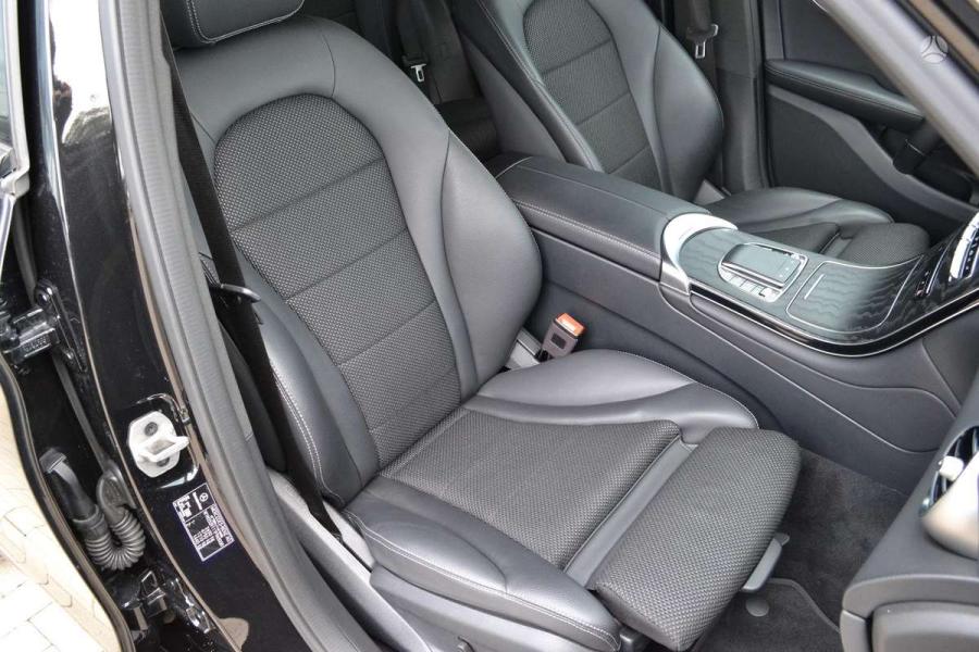 Melns Mercedes-Benz GLC 300 2021 Viļņa, ar dzinēja tilpumu 1.95 L un nobraukumu 169 tūkst. km par 30000 €, foto 40 vietnē AUTOMOTO.COM.LV