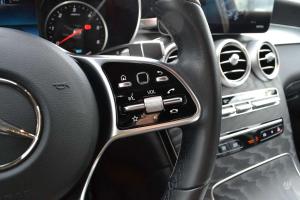 Melns Mercedes-Benz GLC 300 2021 Viļņa, ar dzinēja tilpumu 1.95 L un nobraukumu 169 tūkst. km par 30000 €, foto 46 vietnē AUTOMOTO.COM.LV
