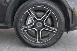 Black Mercedes-Benz GLC 300 2021 in Kaunas, with an engine capacity of 1.95 L and mileage of 187 thousand km for 28499 €, photo 20 on AUTOMOTO.COM.LV