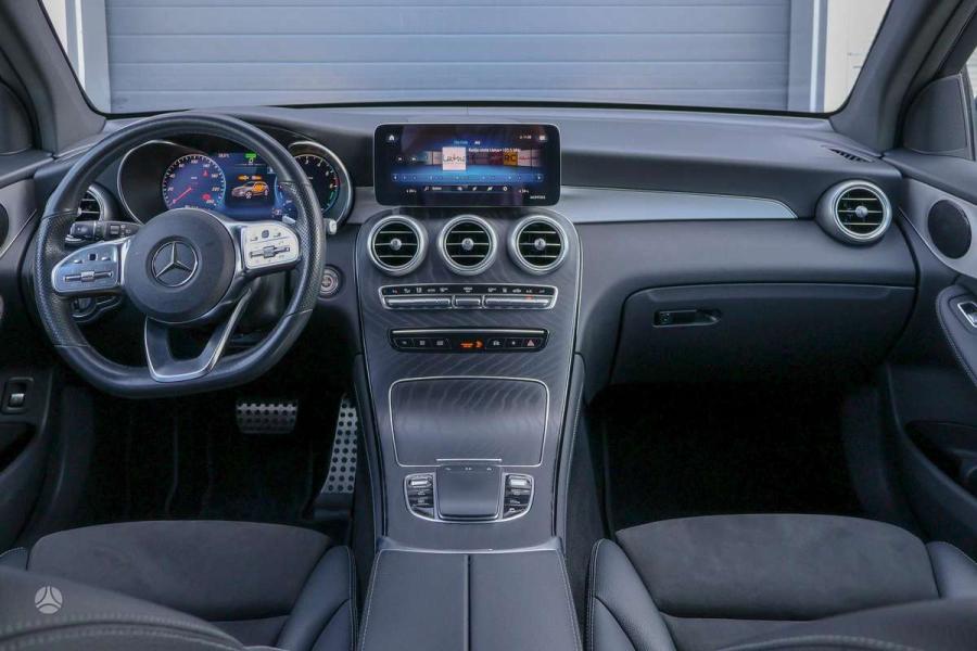 Black Mercedes-Benz GLC 300 2021 in Kaunas, with an engine capacity of 1.95 L and mileage of 187 thousand km for 28499 €, photo 22 on AUTOMOTO.COM.LV