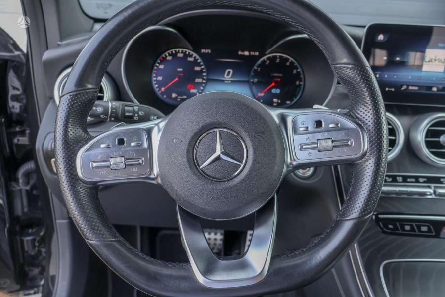 Black Mercedes-Benz GLC 300 2021 in Kaunas, with an engine capacity of 1.95 L and mileage of 187 thousand km for 28499 €, photo 24 on AUTOMOTO.COM.LV