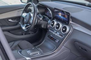Black Mercedes-Benz GLC 300 2021 in Kaunas, with an engine capacity of 1.95 L and mileage of 187 thousand km for 28499 €, photo 32 on AUTOMOTO.COM.LV