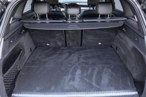 Black Mercedes-Benz GLC 300 2021 in Kaunas, with an engine capacity of 1.95 L and mileage of 187 thousand km for 28499 €, photo 55 on AUTOMOTO.COM.LV