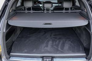 Black Mercedes-Benz GLC 300 2021 in Kaunas, with an engine capacity of 1.95 L and mileage of 187 thousand km for 28499 €, photo 56 on AUTOMOTO.COM.LV