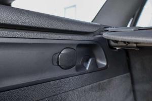 Black Mercedes-Benz GLC 300 2021 in Kaunas, with an engine capacity of 1.95 L and mileage of 187 thousand km for 28499 €, photo 57 on AUTOMOTO.COM.LV