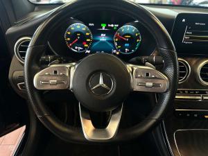Черный Мерседес GLC 300 2021 в Каунас, объемом двигателя 1.95 л и пробегом 217 тыс. км за 27600 €, фото 18 на AUTOMOTO.COM.LV