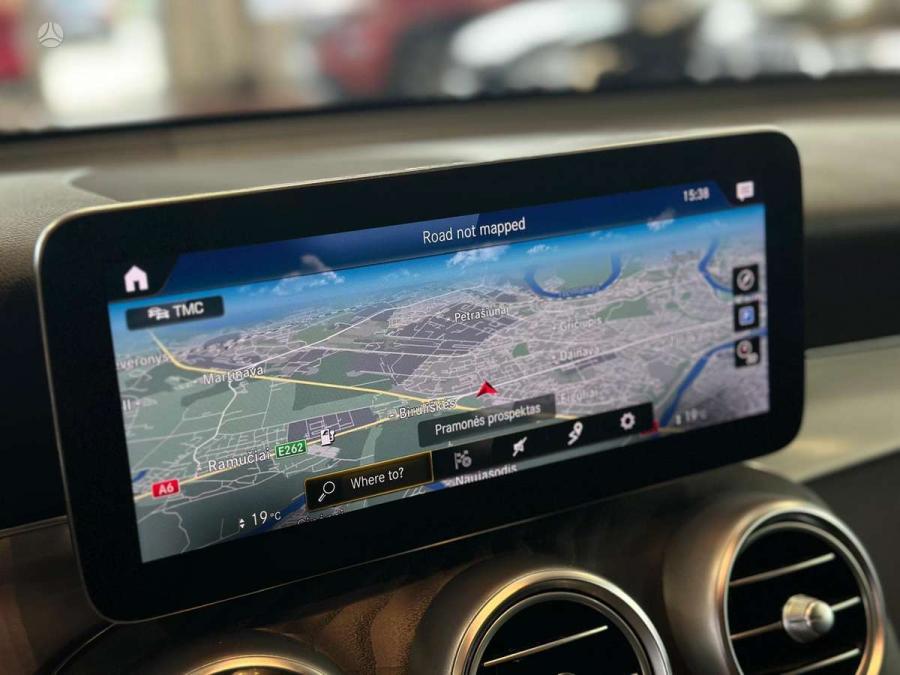 Черный Мерседес GLC 300 2021 в Каунас, объемом двигателя 1.95 л и пробегом 217 тыс. км за 27600 €, фото 24 на AUTOMOTO.COM.LV