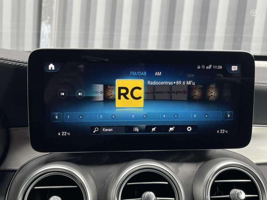 Melns Mercedes-Benz GLC 300 2021 Viļņa, ar dzinēja tilpumu 1.95 L un nobraukumu 156 tūkst. km par 35900 €, foto 18 vietnē AUTOMOTO.COM.LV