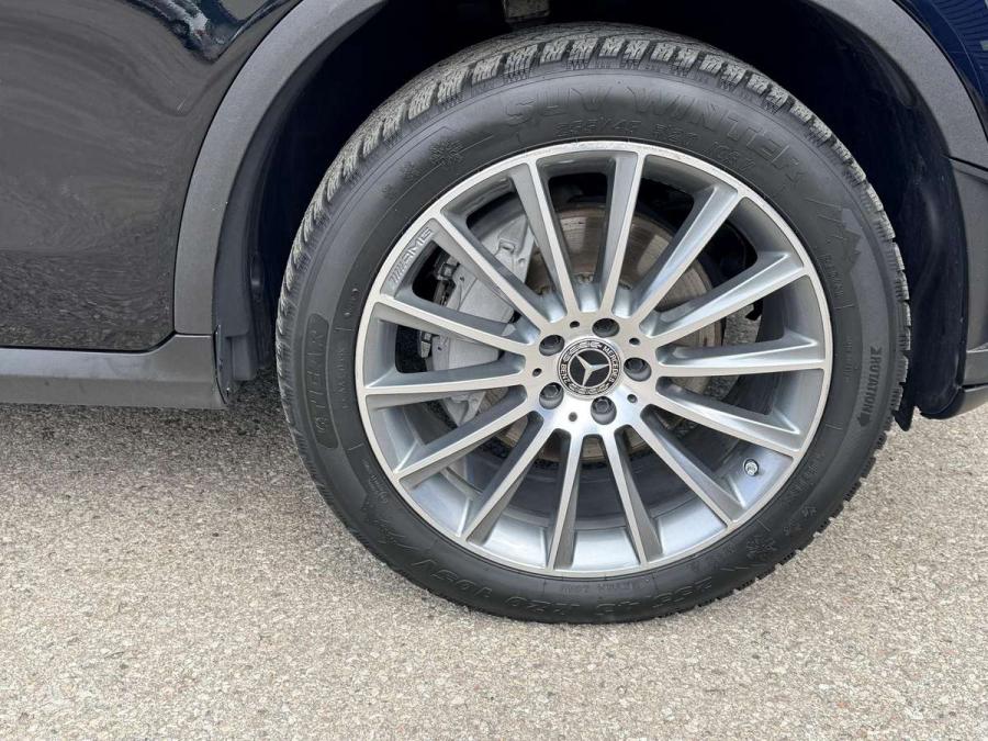 Melns Mercedes-Benz GLC 300 2021 Kauņa, ar dzinēja tilpumu 1.99 L un nobraukumu 58 tūkst. km par 32500 €, foto 38 vietnē AUTOMOTO.COM.LV