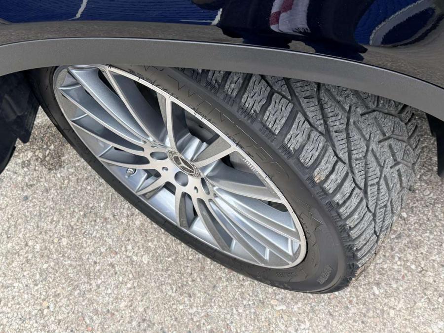 Melns Mercedes-Benz GLC 300 2021 Kauņa, ar dzinēja tilpumu 1.99 L un nobraukumu 58 tūkst. km par 32500 €, foto 39 vietnē AUTOMOTO.COM.LV