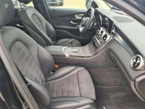 Melns Mercedes-Benz GLC 300 2021 Šauļi, ar dzinēja tilpumu 1.99 L un nobraukumu 80 tūkst. km par 35990 €, foto 15 vietnē AUTOMOTO.COM.LV