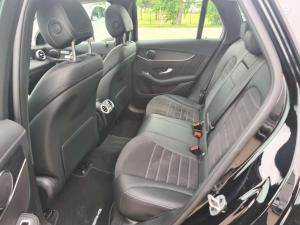 Melns Mercedes-Benz GLC 300 2021 Šauļi, ar dzinēja tilpumu 1.99 L un nobraukumu 80 tūkst. km par 35990 €, foto 20 vietnē AUTOMOTO.COM.LV