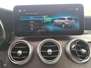 Melns Mercedes-Benz GLC 300 2021 Šauļi, ar dzinēja tilpumu 1.99 L un nobraukumu 80 tūkst. km par 35990 €, foto 37 vietnē AUTOMOTO.COM.LV