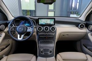 Черный Мерседес GLC 300 2021 в Каунас, объемом двигателя 1.95 л и пробегом 77 тыс. км за 33950 €, фото 15 на AUTOMOTO.COM.LV