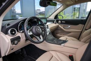 Черный Мерседес GLC 300 2021 в Каунас, объемом двигателя 1.95 л и пробегом 77 тыс. км за 33950 €, фото 17 на AUTOMOTO.COM.LV