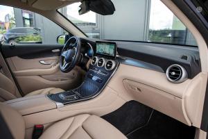 Черный Мерседес GLC 300 2021 в Каунас, объемом двигателя 1.95 л и пробегом 77 тыс. км за 33950 €, фото 29 на AUTOMOTO.COM.LV