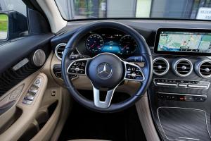 Черный Мерседес GLC 300 2021 в Каунас, объемом двигателя 1.95 л и пробегом 77 тыс. км за 33950 €, фото 32 на AUTOMOTO.COM.LV