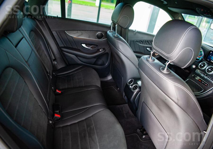 Black Mercedes-Benz GLC 300 2021 in Cesis, with an engine capacity of 2.00 L and mileage of 93 thousand km for 32900 €, photo 22 on AUTOMOTO.COM.LV
