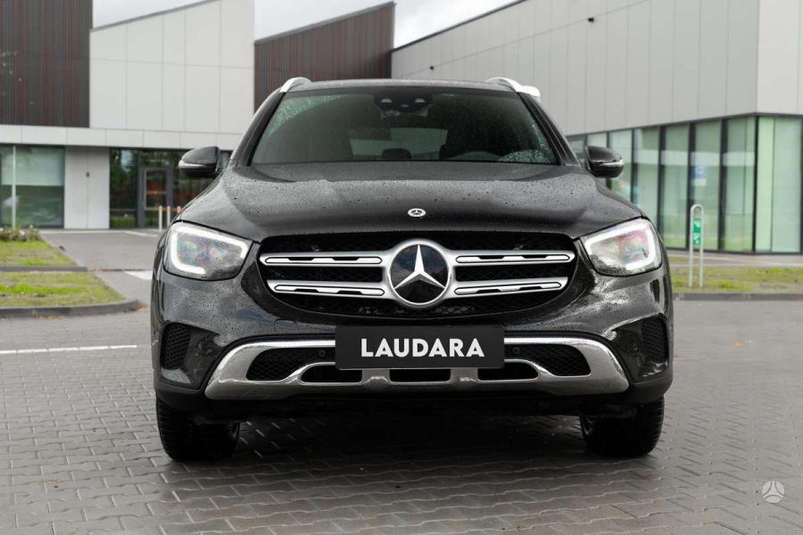 Черный Мерседес GLC 300 2021 в Вильнюс, объемом двигателя 1.99 л и пробегом 38 тыс. км за 27800 €, фото 11 на AUTOMOTO.COM.LV