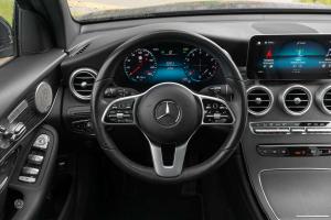 Черный Мерседес GLC 300 2021 в Вильнюс, объемом двигателя 1.99 л и пробегом 38 тыс. км за 27800 €, фото 19 на AUTOMOTO.COM.LV