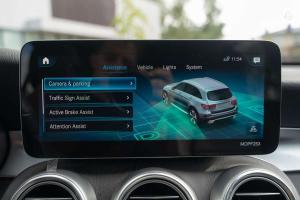 Черный Мерседес GLC 300 2021 в Вильнюс, объемом двигателя 1.99 л и пробегом 38 тыс. км за 27800 €, фото 26 на AUTOMOTO.COM.LV
