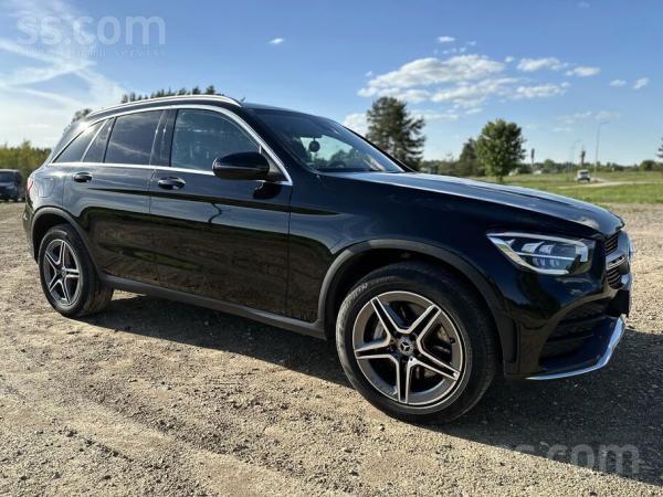 Melns Mercedes-Benz GLC 300 2022 Jēkabpils, ar dzinēja tilpumu 2.00 L un nobraukumu 200 tūkst. km par 33500 €, foto 4 vietnē AUTOMOTO.COM.LV