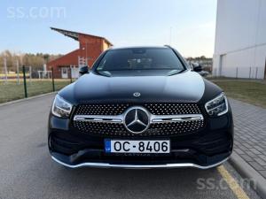 Черный Мерседес GLC 300 2022 в Екабпилс, объемом двигателя 2.00 л и пробегом 210 тыс. км за 28000 €, фото 5 на AUTOMOTO.COM.LV