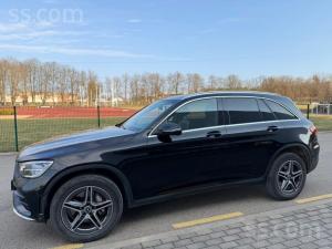 Black Mercedes-Benz GLC 300 2022 in Jekabpils, with an engine capacity of 2.00 L and mileage of 210 thousand km for 28000 €, photo 7 on AUTOMOTO.COM.LV