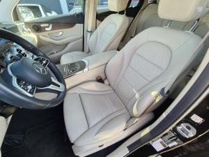Melns Mercedes-Benz GLC 300 2022 Viļņa, ar dzinēja tilpumu 1.99 L un nobraukumu 71 tūkst. km par 30000 €, foto 9 vietnē AUTOMOTO.COM.LV