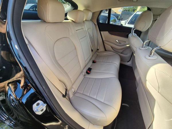Black Mercedes-Benz GLC 300 2022 in Vilnius, with an engine capacity of 1.99 L and mileage of 71 thousand km for 30000 €, photo 11 on AUTOMOTO.COM.LV