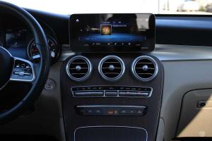 Melns Mercedes-Benz GLC 300 2022 Viļņa, ar dzinēja tilpumu 1.99 L un nobraukumu 71 tūkst. km par 30000 €, foto 18 vietnē AUTOMOTO.COM.LV