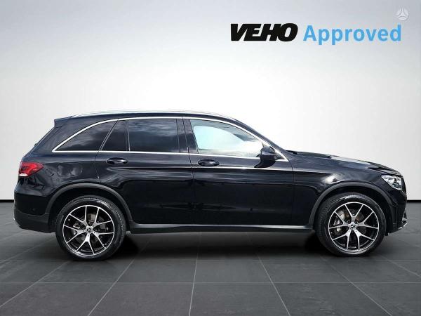 Melns Mercedes-Benz GLC 300 2022 Klaipėda, ar dzinēja tilpumu 1.95 L un nobraukumu 159 tūkst. km par 33900 €, foto 7 vietnē AUTOMOTO.COM.LV