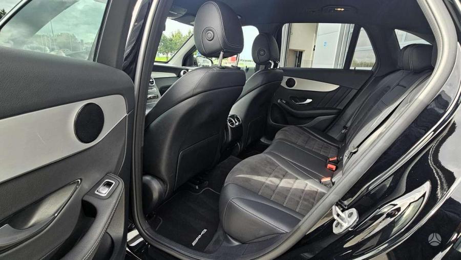 Melns Mercedes-Benz GLC 300 2022 Klaipėda, ar dzinēja tilpumu 1.95 L un nobraukumu 159 tūkst. km par 33900 €, foto 19 vietnē AUTOMOTO.COM.LV