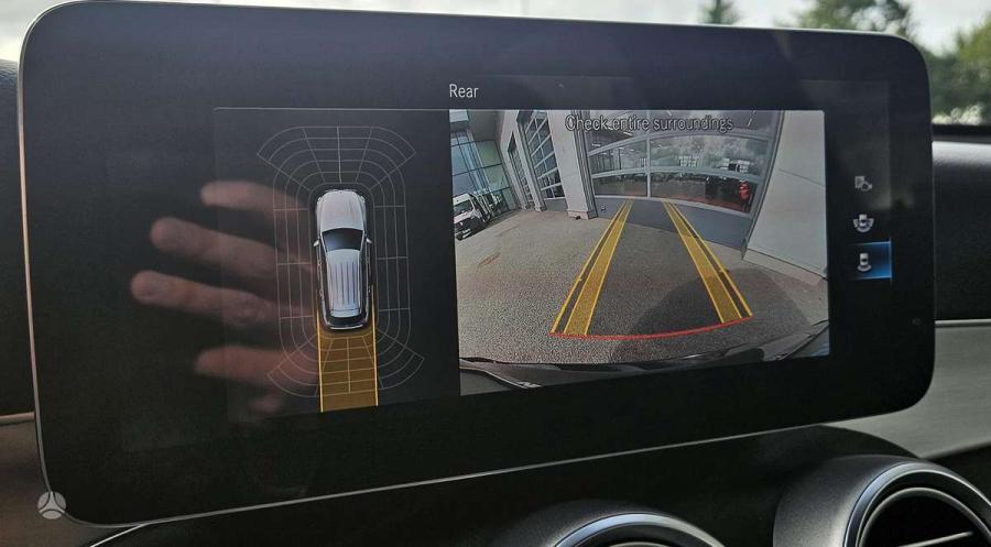 Melns Mercedes-Benz GLC 300 2022 Klaipėda, ar dzinēja tilpumu 1.95 L un nobraukumu 159 tūkst. km par 33900 €, foto 30 vietnē AUTOMOTO.COM.LV