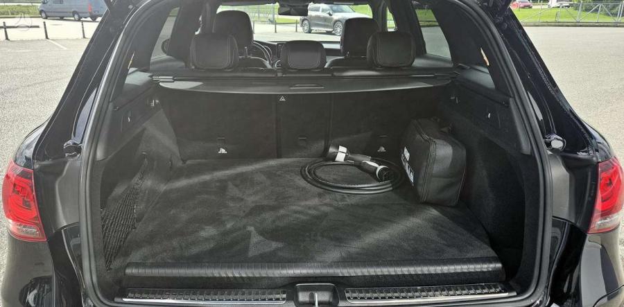 Melns Mercedes-Benz GLC 300 2022 Klaipėda, ar dzinēja tilpumu 1.95 L un nobraukumu 159 tūkst. km par 33900 €, foto 35 vietnē AUTOMOTO.COM.LV