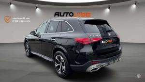 Melns Mercedes-Benz GLC 300 2023 Viļņa, ar dzinēja tilpumu 2.00 L un nobraukumu 157 tūkst. km par 43989 €, foto 7 vietnē AUTOMOTO.COM.LV