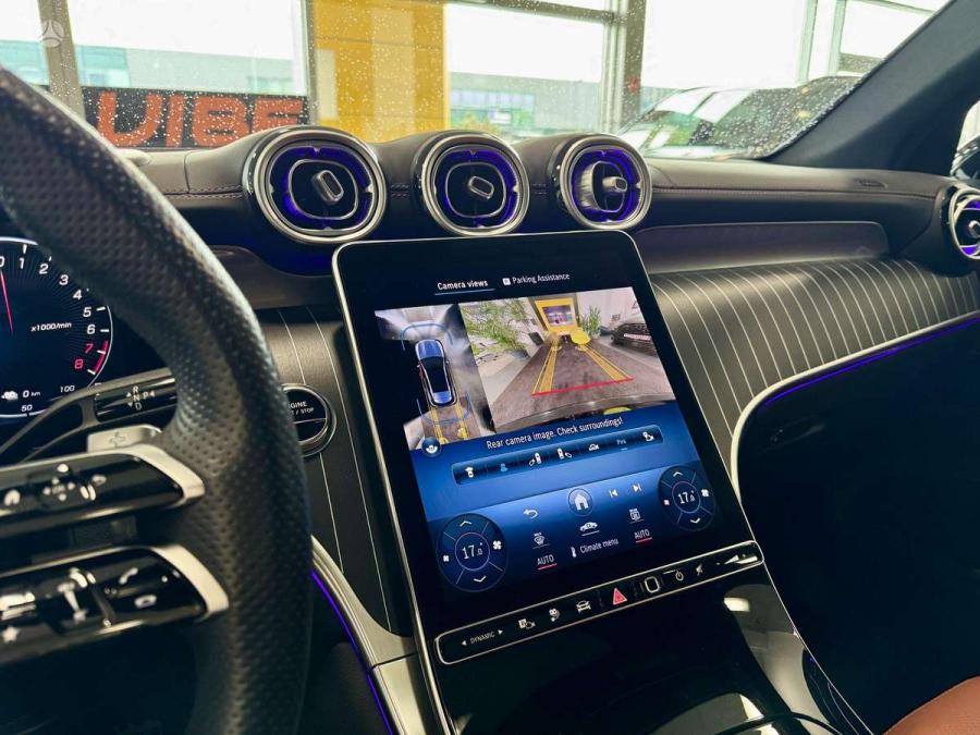 Melns Mercedes-Benz GLC 300 2023 Viļņa, ar dzinēja tilpumu 2.00 L un nobraukumu 157 tūkst. km par 43989 €, foto 13 vietnē AUTOMOTO.COM.LV