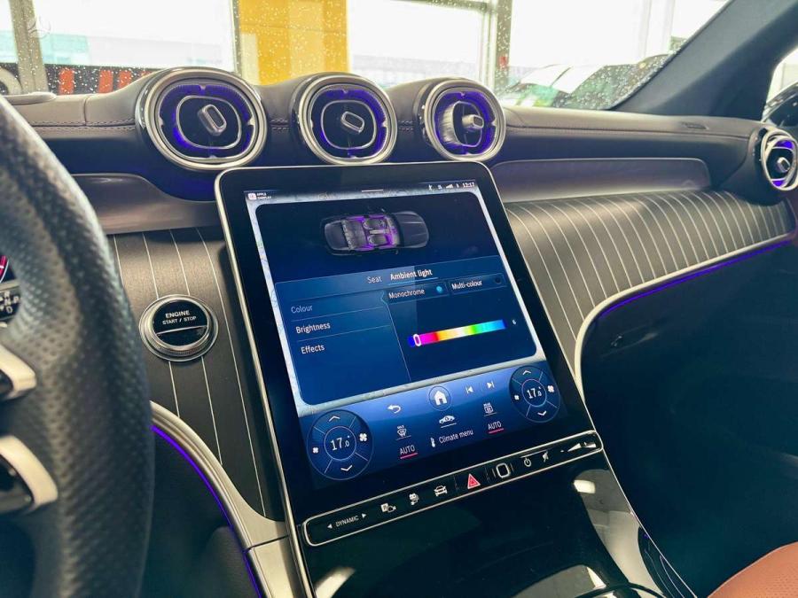 Melns Mercedes-Benz GLC 300 2023 Viļņa, ar dzinēja tilpumu 2.00 L un nobraukumu 157 tūkst. km par 43989 €, foto 16 vietnē AUTOMOTO.COM.LV